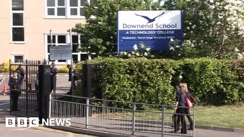 Downend School Logo