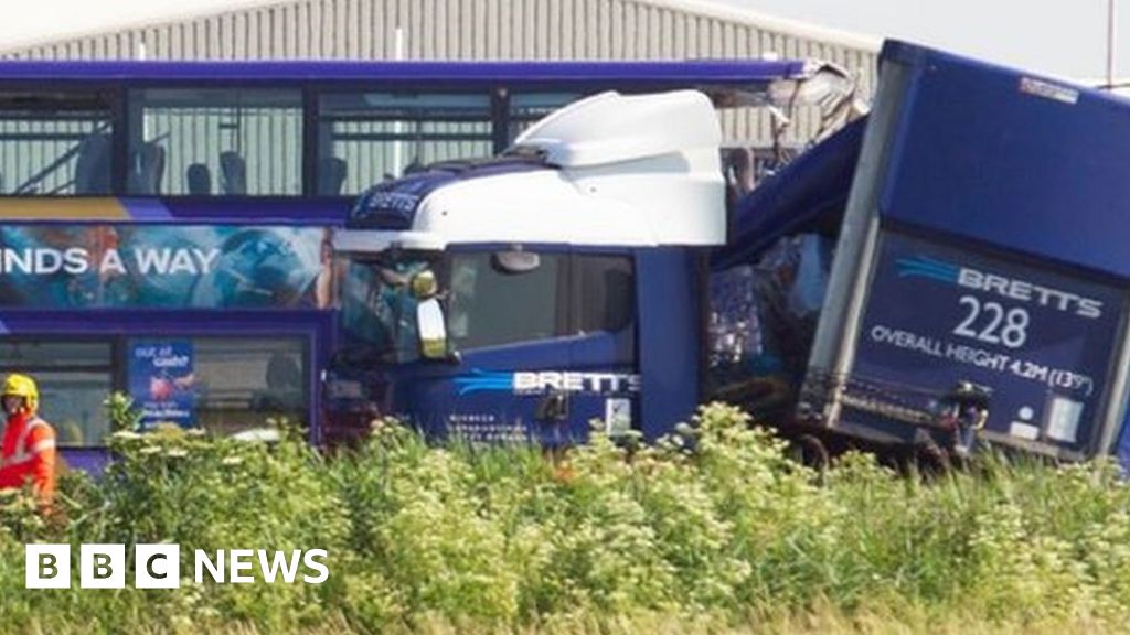 A47 crash: Two dead in bus and lorry collision named - BBC News