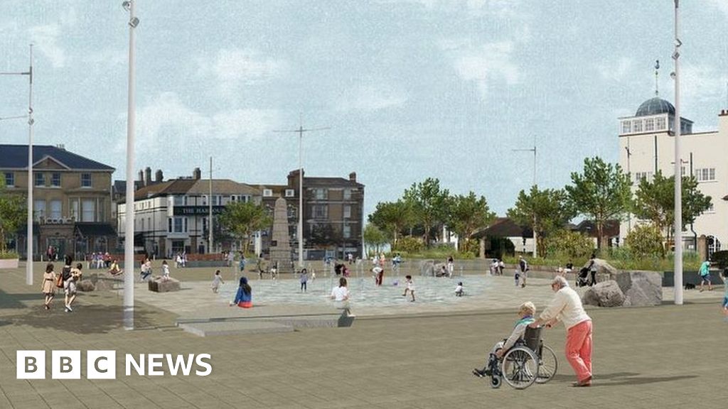 Lowestoft town improvements to include fountains - BBC News