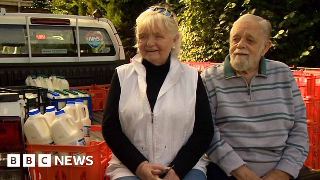 North Yorkshire couple delivering milk for 50 years - BBC News