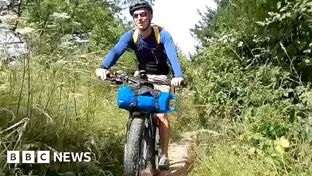 King Alfred's Way: Spectacular views as BBC reporter tackles 220-mile ...