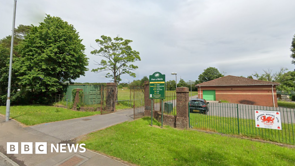 Neath Port Talbot: Four charged with assaulting boy, 12 - BBC News