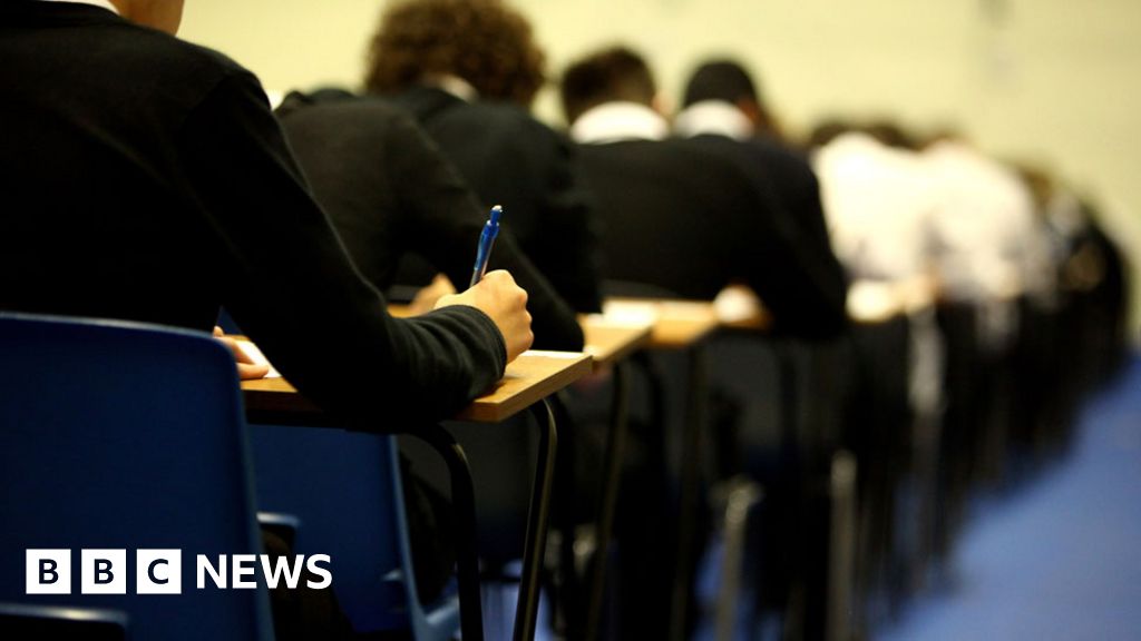 Scottish exams: How can you cope with stress? - BBC News