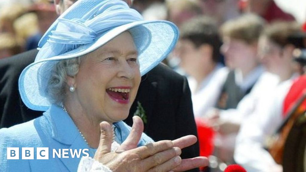 Queen Elizabeth II: Bishop praises monarch's 'great gift of leadership'