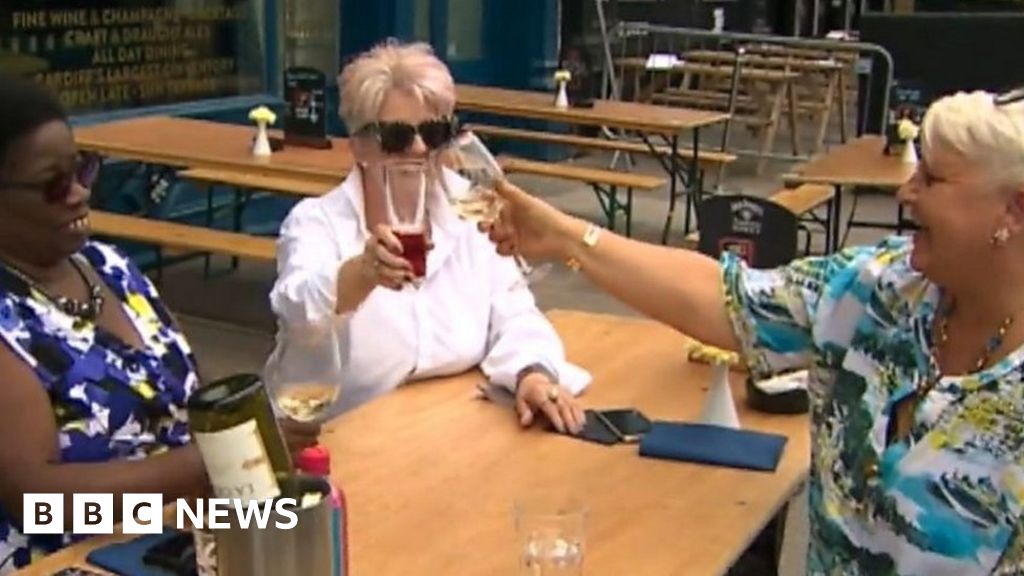 Coronavirus: Pubs reopen and 'getting back to life again'