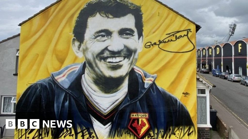 Graham Taylor mural honours ex-Watford manager