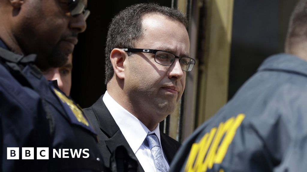Jared Fogle: Ex-Subway spokesman jailed for child porn - BBC News