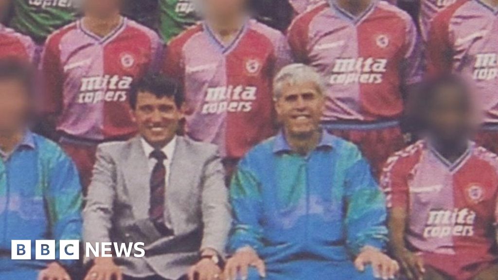 Graham Taylor 'warned of abuse' at Aston Villa - BBC News