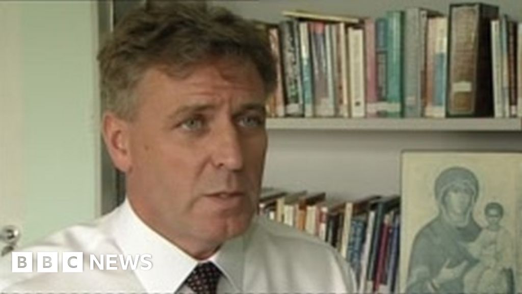 Damning Ofsted report for Plymouth CAST multi-academy trust - BBC News