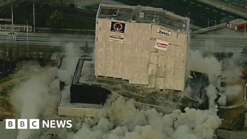 Georgia's 'White Ice Cube' building imploded - BBC News