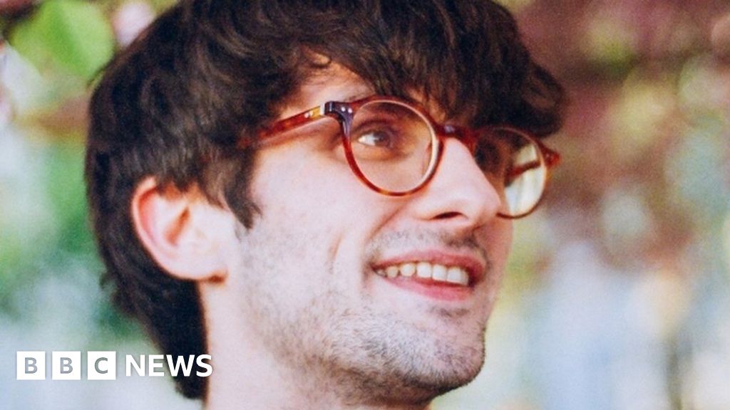 Alex Theodossiadis: DJ had 'chance of life' before Leeds hospital fall ...