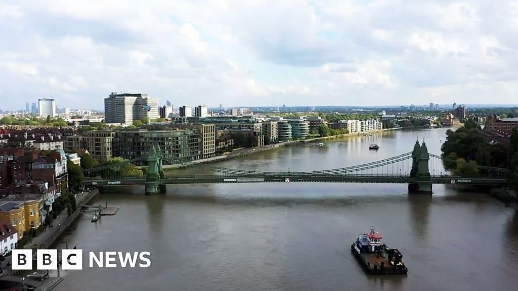 Are London’s bridges deteriorating? - BBC News