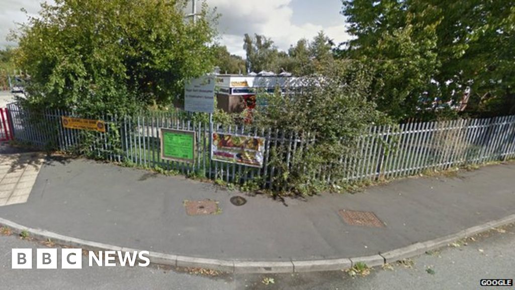 Fire at St Christopher's School, Wrexham, 'accidental' - BBC News