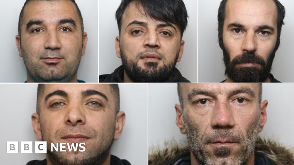 South Yorkshire grooming gang guilty of raping girl - BBC News