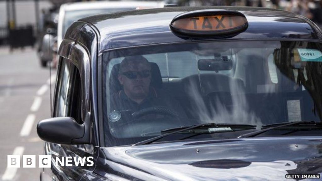 Taxi-hailing app Uber does not break the law - BBC News