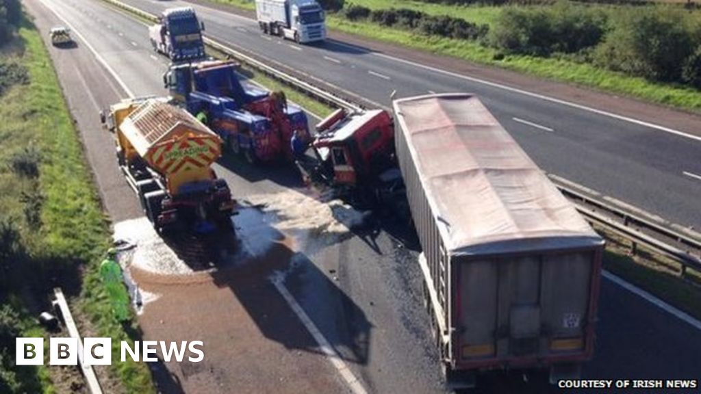 M1 Reopens After Lorry Crash Bbc News