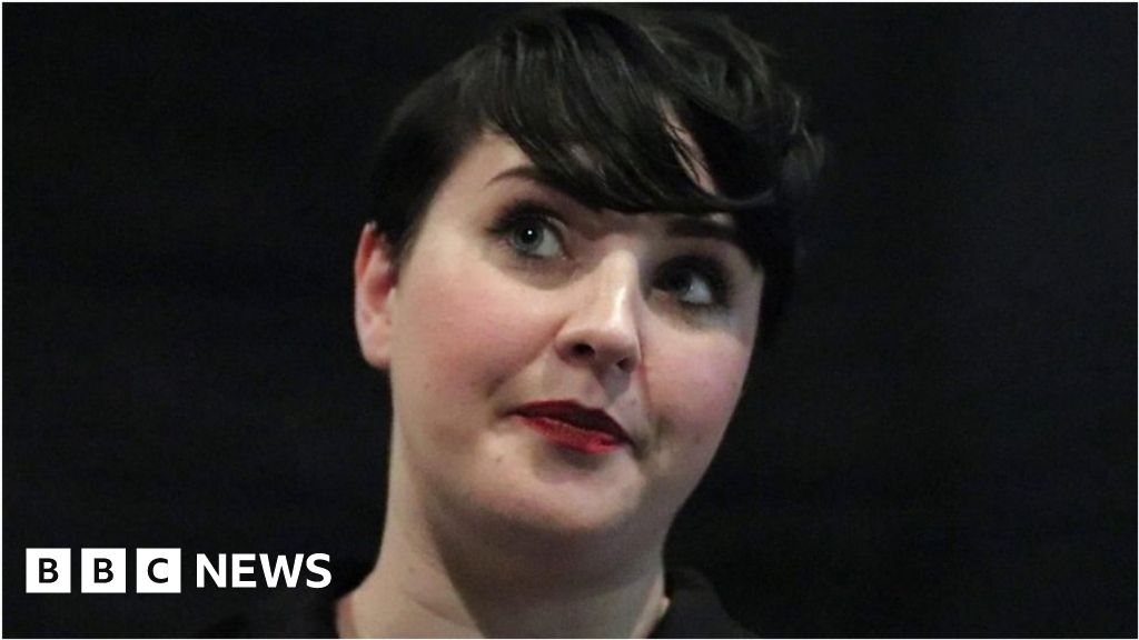 The story of how Lottie King set up Leo's charity - BBC News