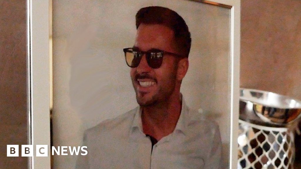 Tom Bassett: Family help others who lose loved ones abroad - BBC News