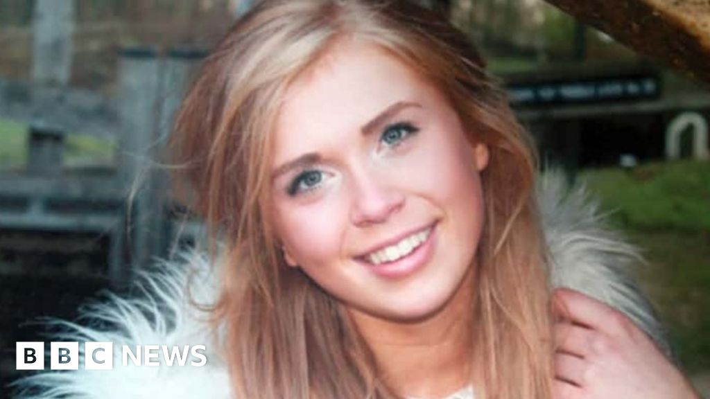 Alex Reid death: Heart conditions in young 'going undetected' - BBC News