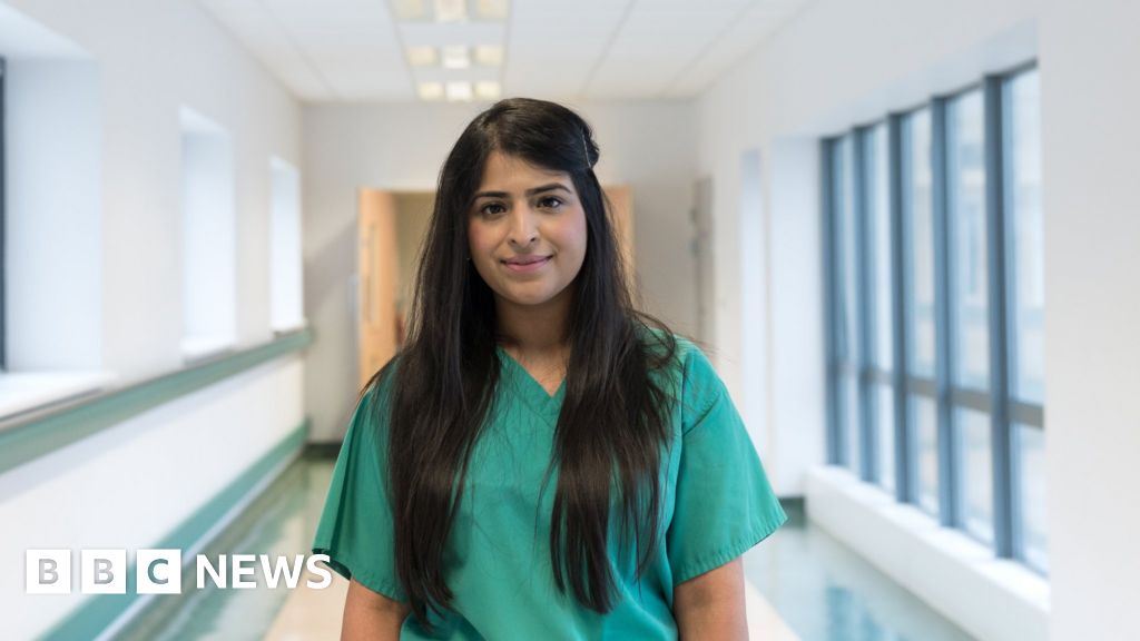 In pictures: Blackburn's diverse workforce - BBC News