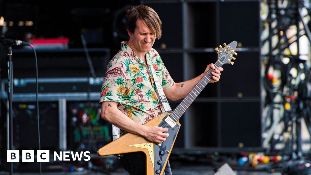 Ash at 30: The Downpatrick rock band still shining - BBC News