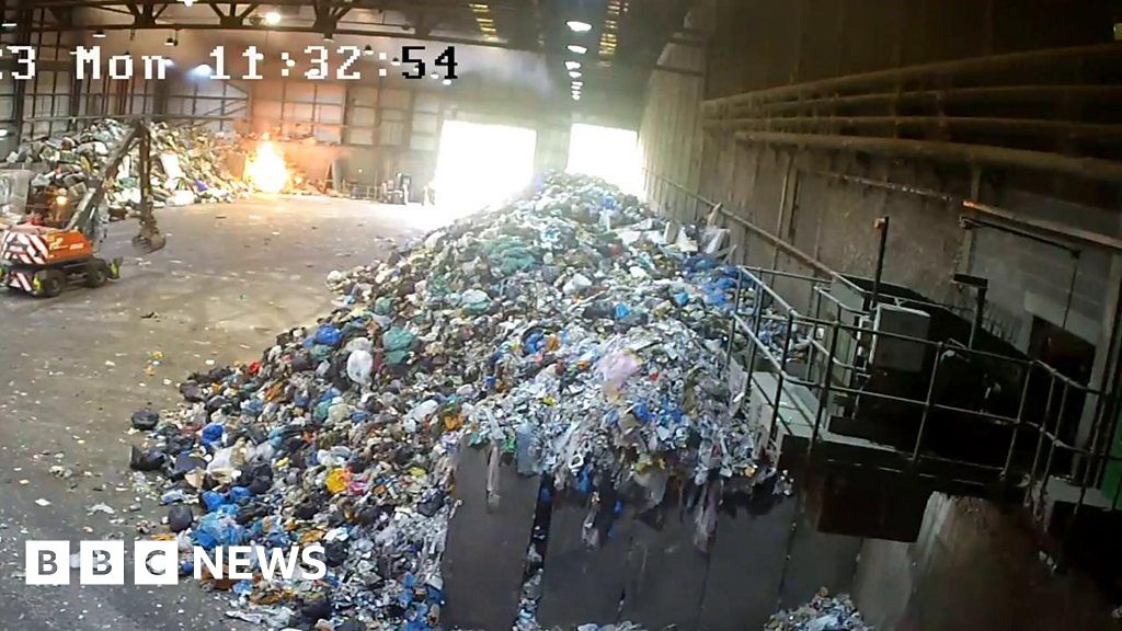 CCTV shows fire developing at Reading recycling centre