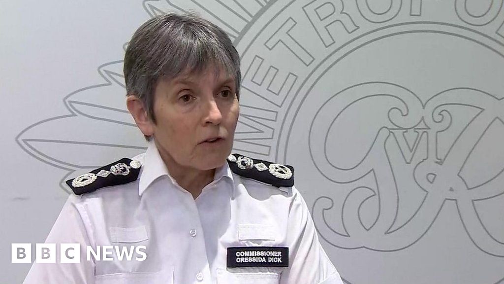 Sarah Everard: Met chief 'won't resign' over Sarah vigil police clashes