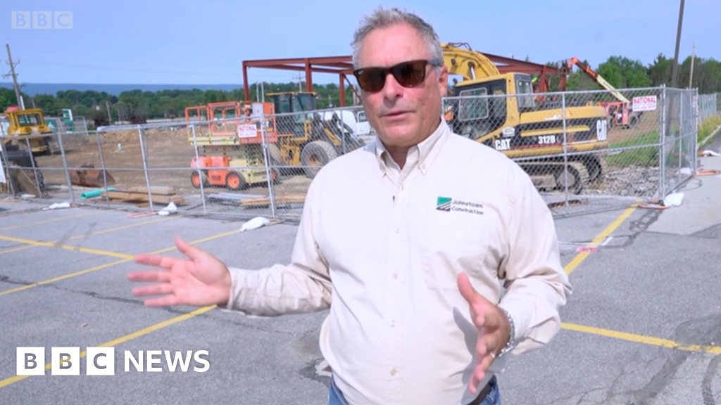 US election 2020: Will Trump voters support the president again? - BBC News