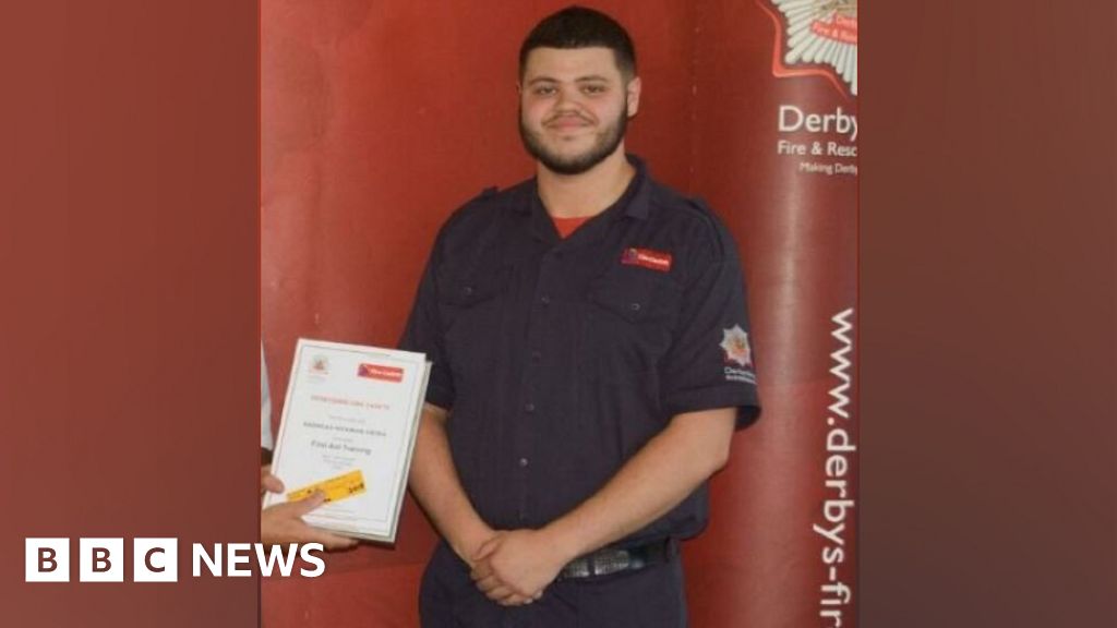 Derbyshire Fire Service tribute to cadet with 'big heart' - BBC News