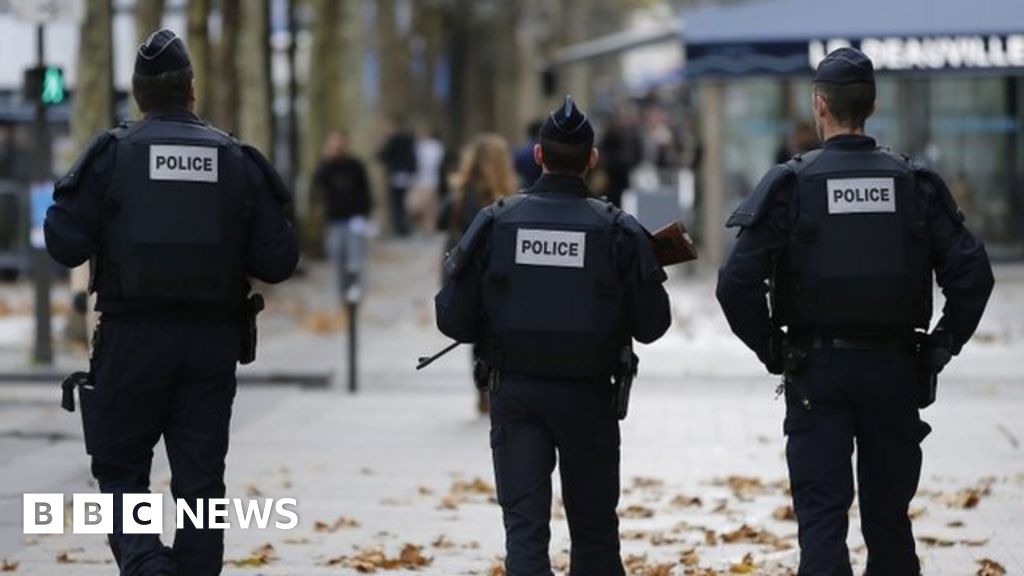 Paris attacks: Raids and reinforced security in France - BBC News