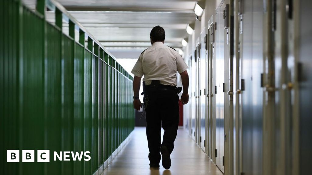 Prisons: Devolve justice to help overcrowding, says MP - BBC News