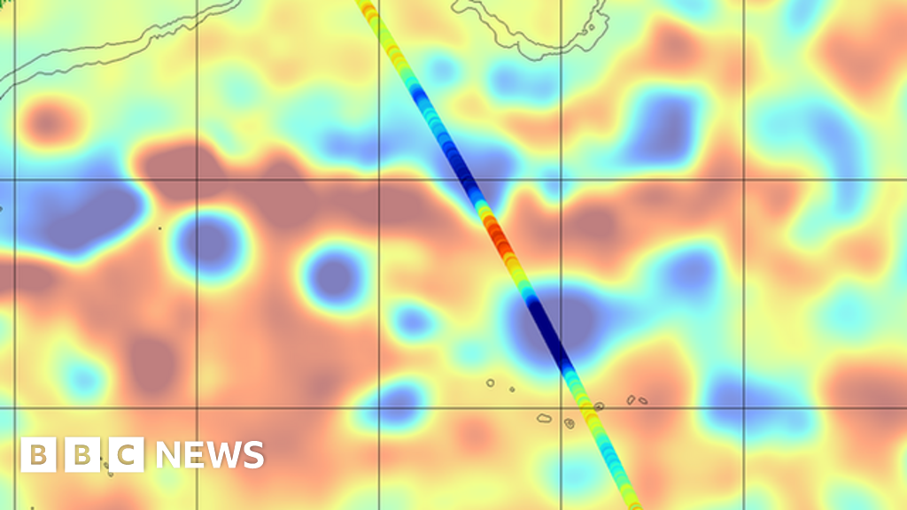 Mapping ocean height from space - BBC News