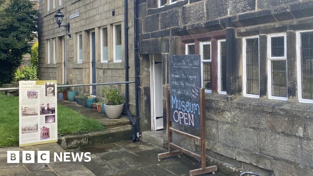 Heptonstall Museum marks a year since volunteer reopening - BBC News