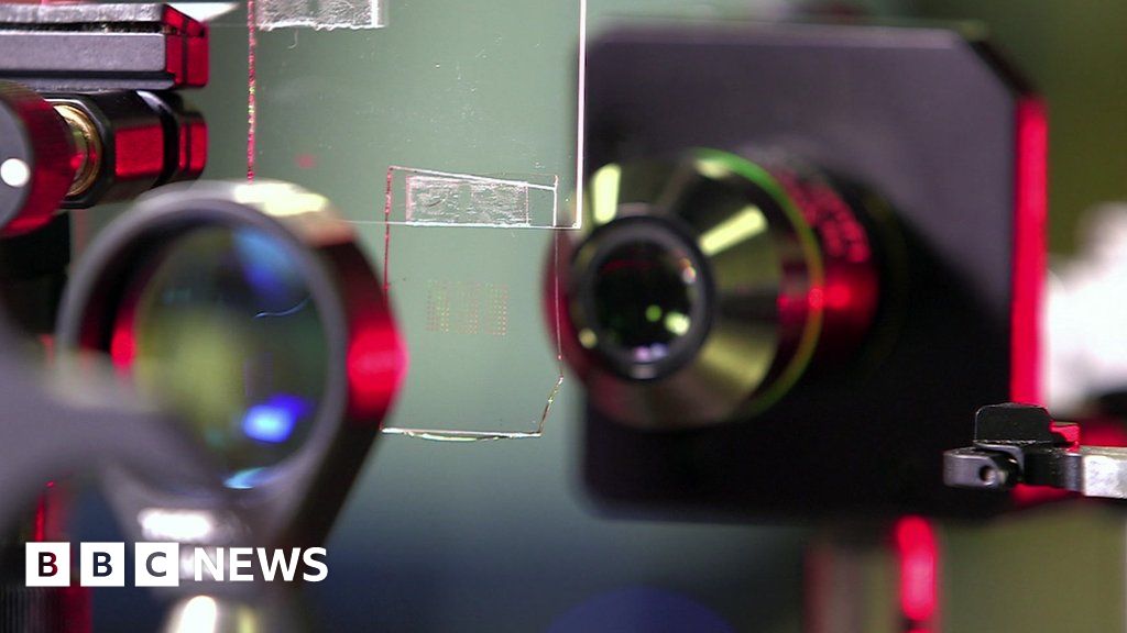 The ultra-thin lens that could shrink your camera - BBC News