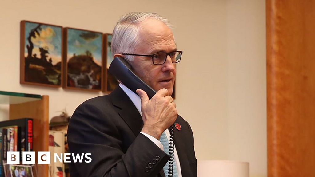 Australia's PM pledges to work with Donald Trump - BBC News