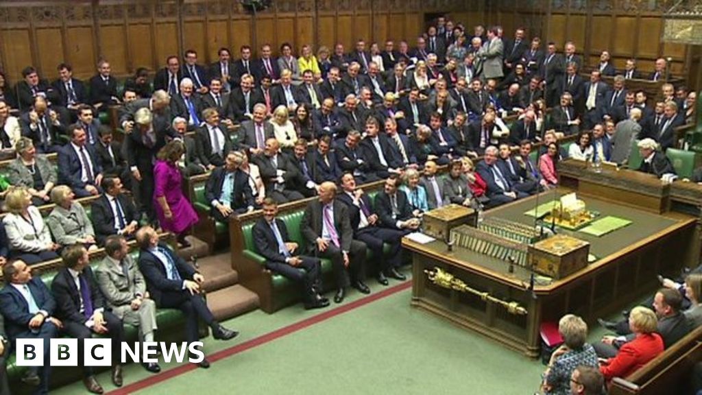 Boundary review spells end for 11 of 40 Welsh MPs - BBC News