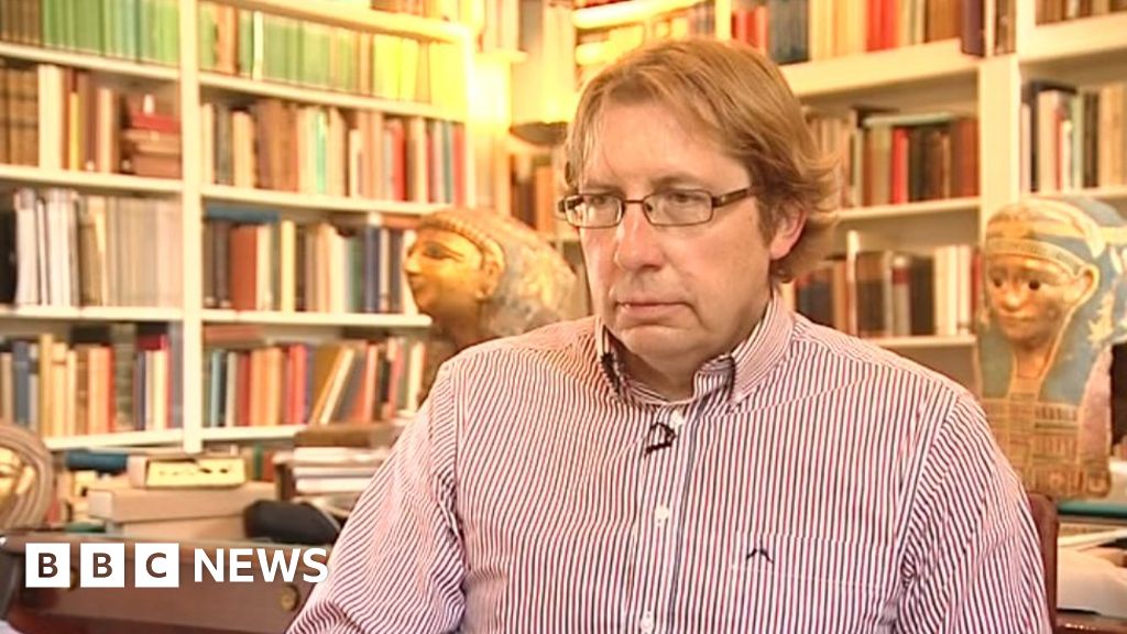 Oxford University professor accused of selling ancient Bible fragments