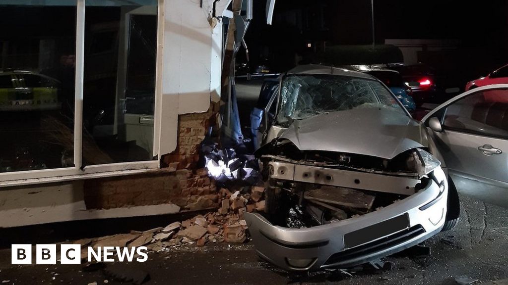 Carlton: Arrest after car failing to stop for police crashes into salon Carlton: Arrest after car failing to stop for police crashes into salon