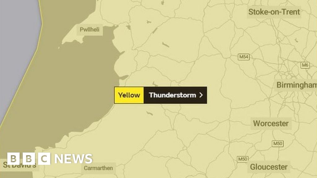 Weather warning of thunderstorms in Wales for Monday - BBC News