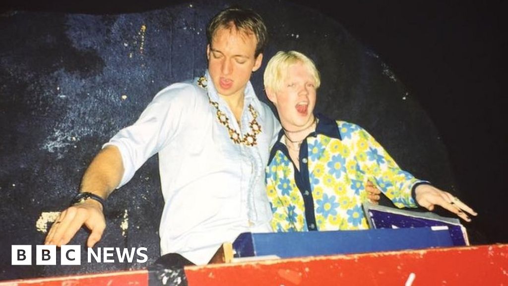 Bath's Moles club is described as 'welcoming to all' - BBC News