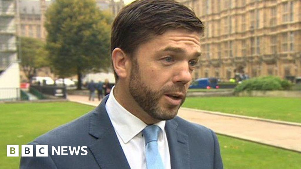 Stephen Crabb 'pessimistic' on reaching devolution agreement - BBC News