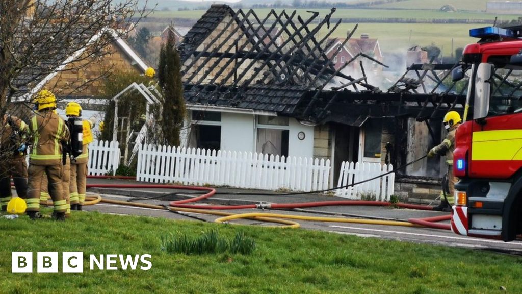 Isle of Wight fire: Person manages to escape as blaze destroys bungalow ...