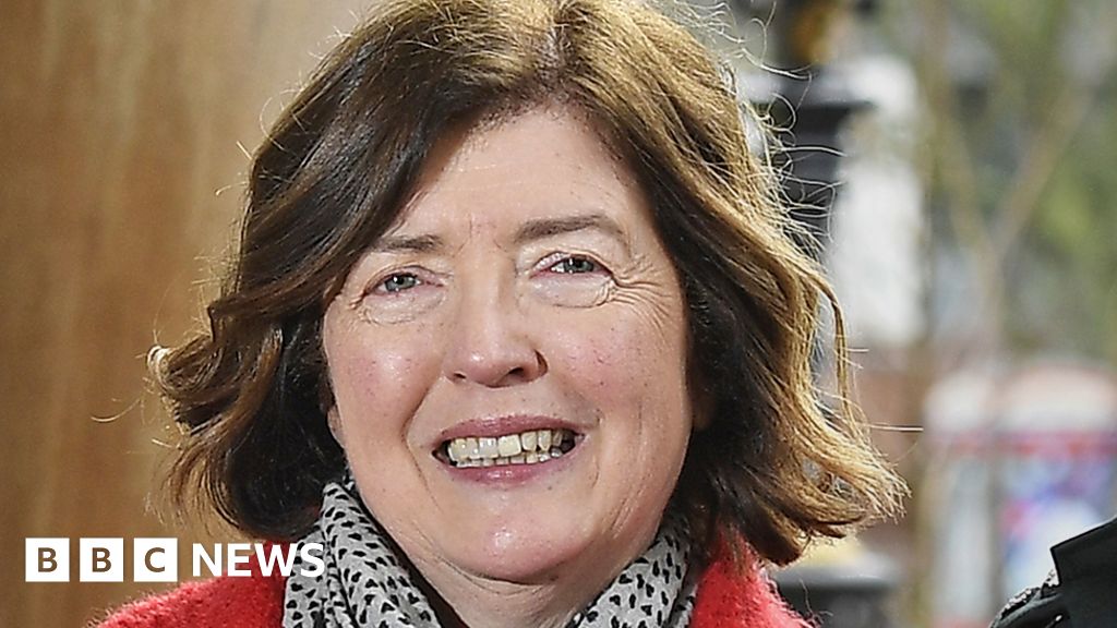 Sue Gray: Inside track on an almighty row - BBC News