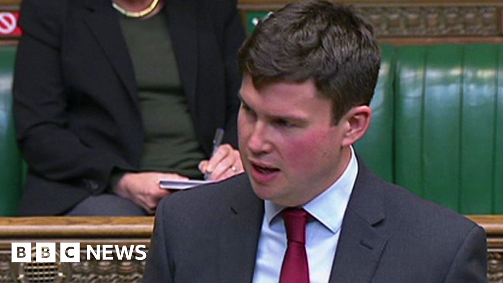 Pride Month: Labour MP Dan Carden on alcohol addiction - BBC News