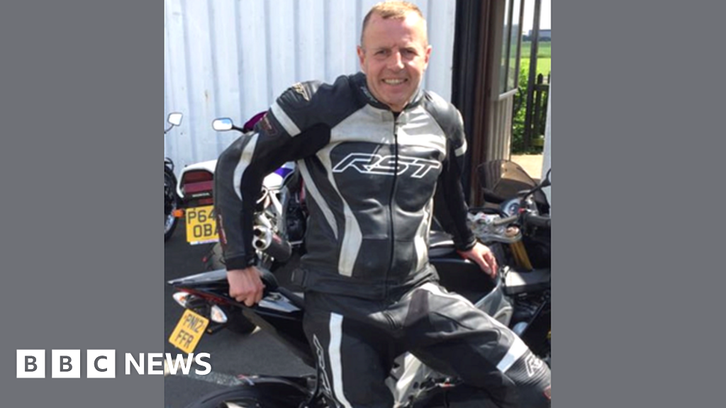 Jason Dymond: Family pay tribute to motorcyclist killed in crash - BBC News