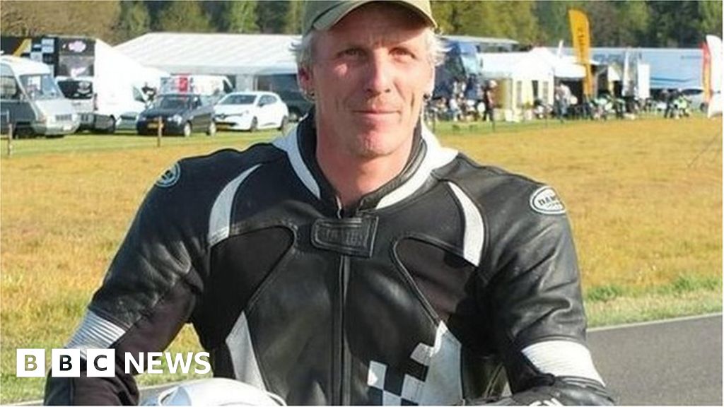 Manx Grand Prix 2015: Dutch racer’s death 'misadventure' - BBC News