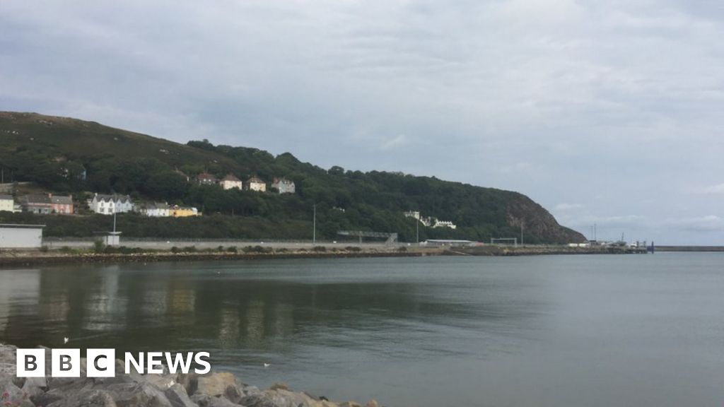 Fishguard port 'losing out' to Pembroke Dock over road - BBC News