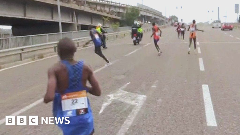 Runners take wrong turn during Venice Marathon