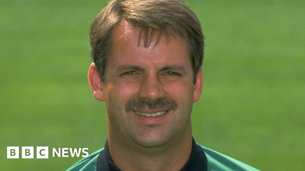 Ex-Stoke City player Peter Fox 'admitted Deep Heat abuse' - BBC News