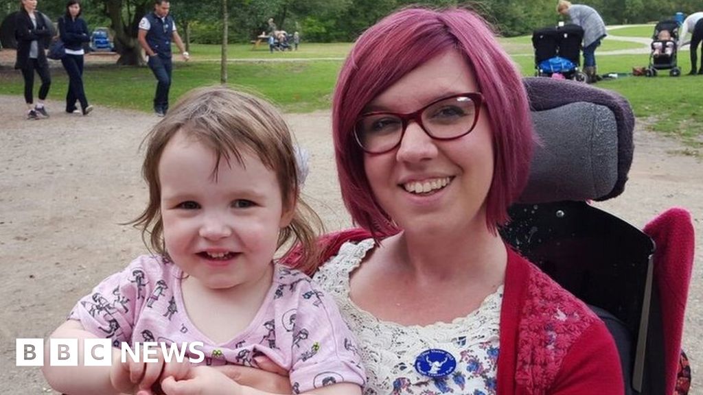 'My baby would always be a carrier of my disability' - BBC News